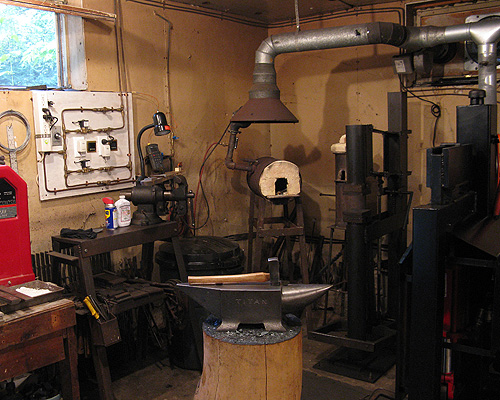 The best Nimba anvil EVER!!! - Show and Tell - Bladesmith's Forum Board